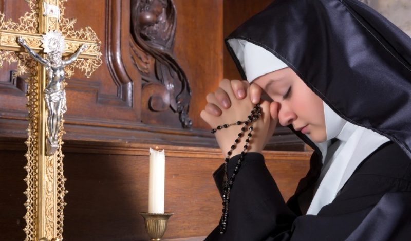 How to Become a Nun? | Steps, Requirements, and Life Commitment! | UK ...