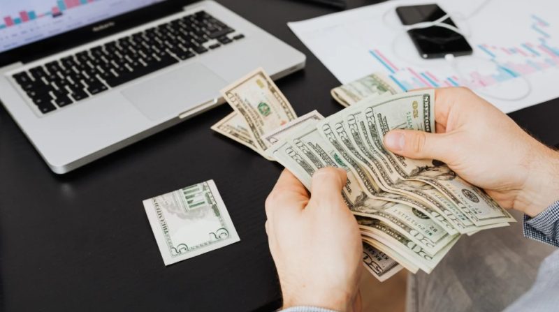 How Much is Statutory Maternity Pay in the UK? | UK Business Magazine