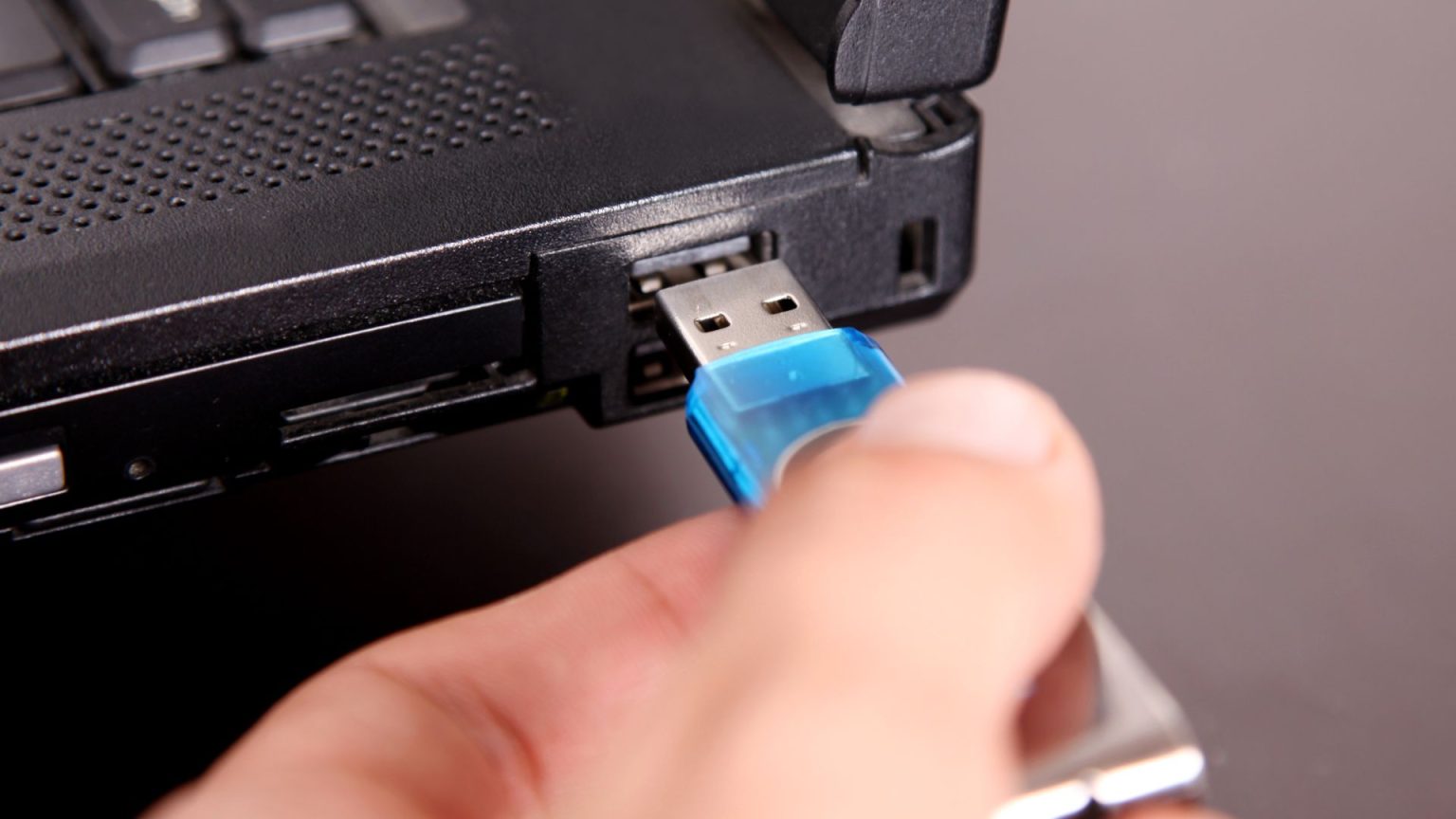 The Hidden Threat of USB Devices: Why Industries Need a New Line of Defence
